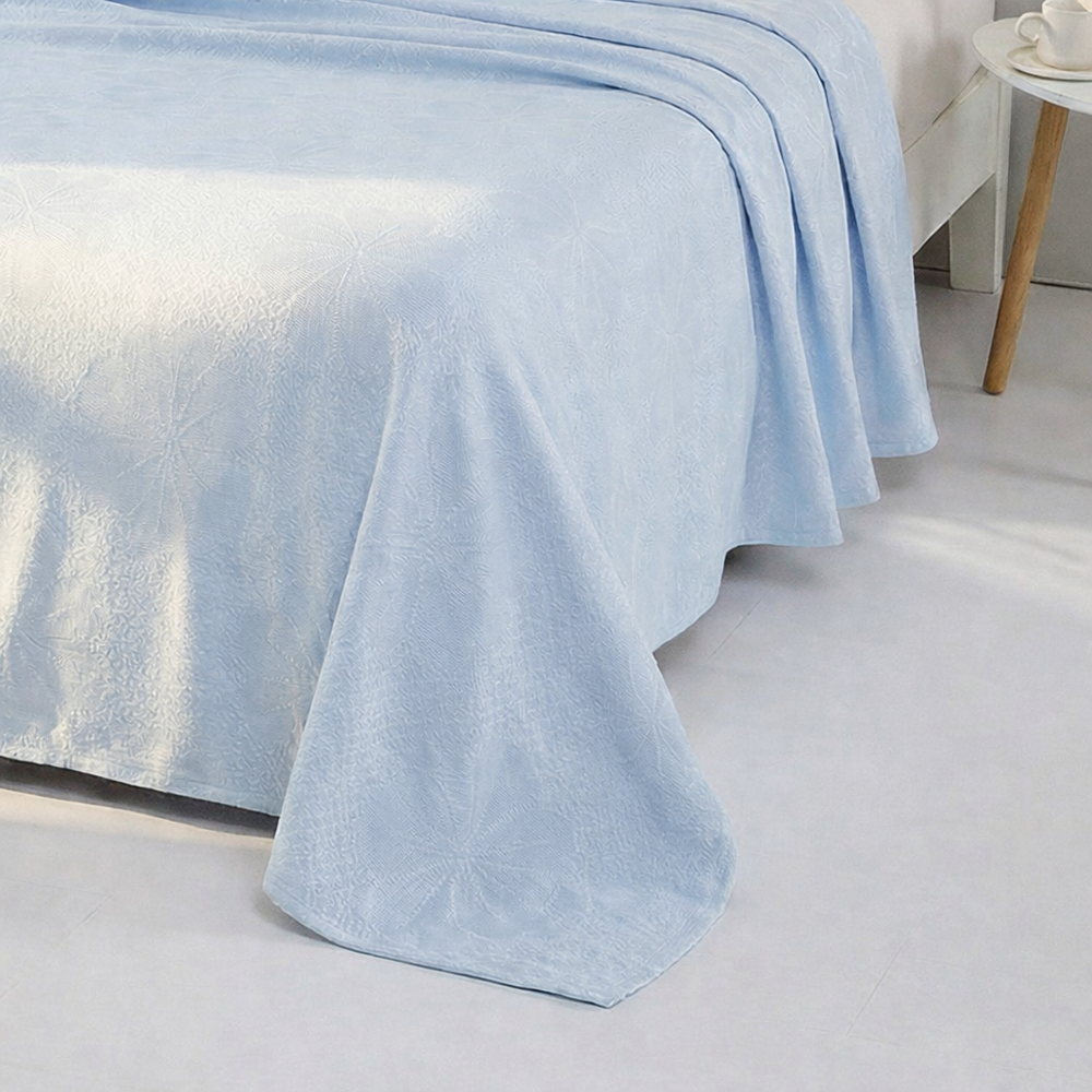 Arc-Chill Bamboo Fiber Cooling Blanket – Breathable Summer Throw for K